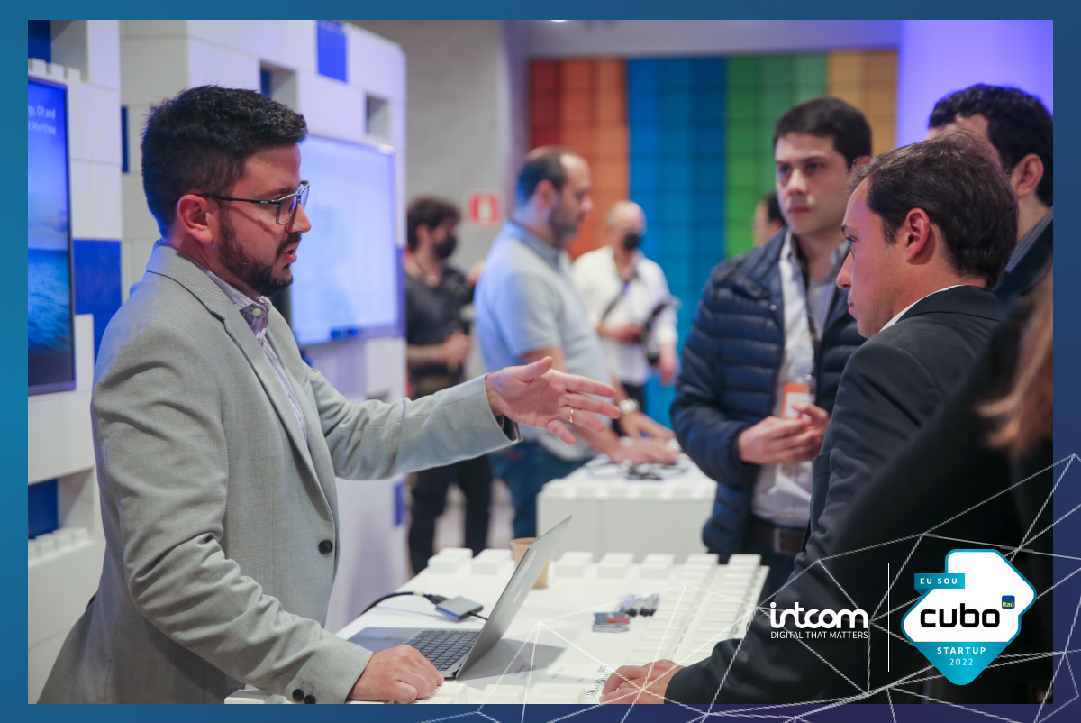 Cubo Itaú – Intcom Solutions